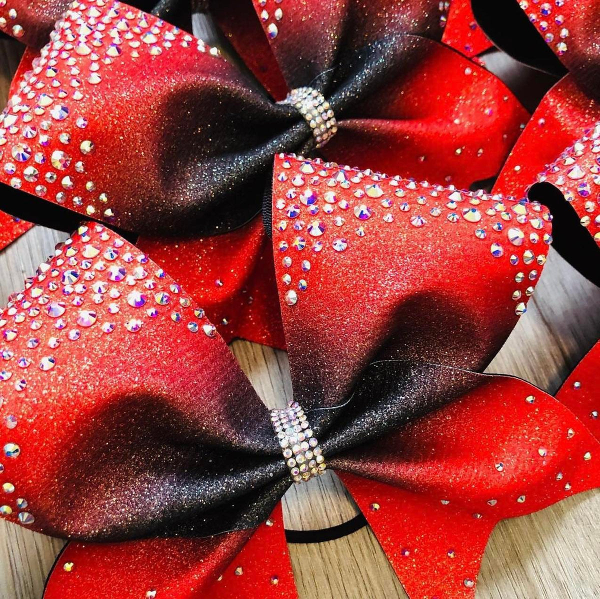 KM Bow Super Loop Tails – Kristine Marie Designs